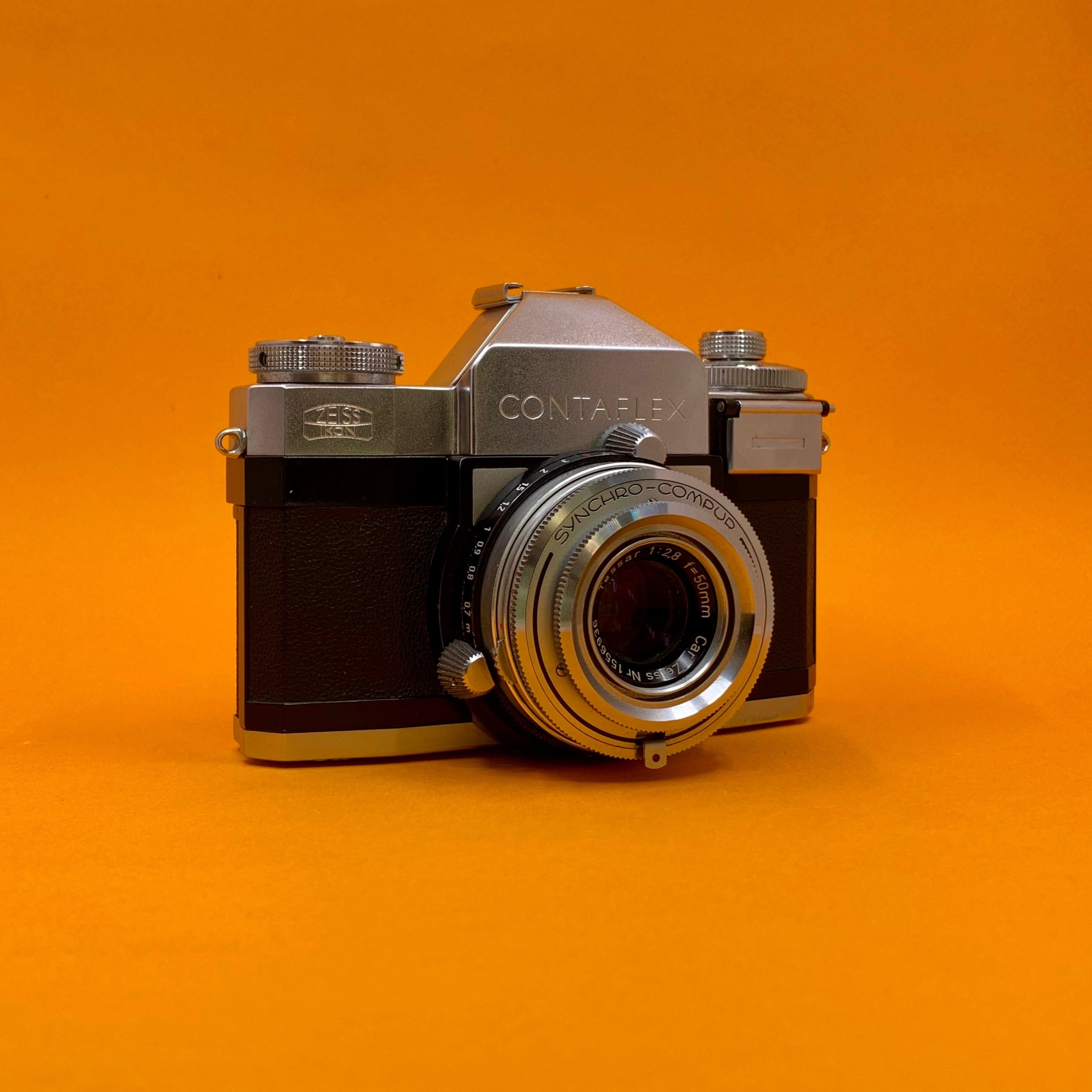 Zeiss Ikon Contaflex II – AnalogTheRoom